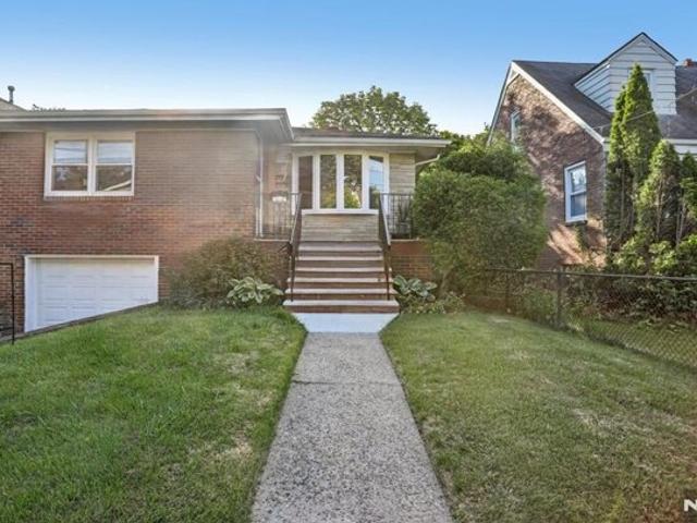 Inwood Ter, Fort Lee, Home For Sale