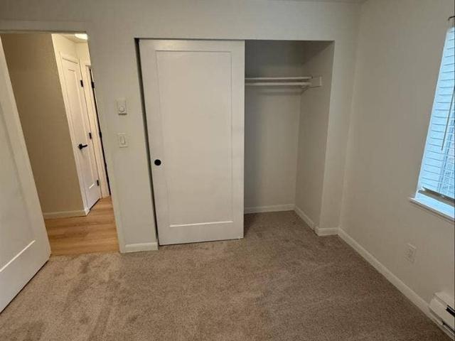 ISO a roommate in Federal Way