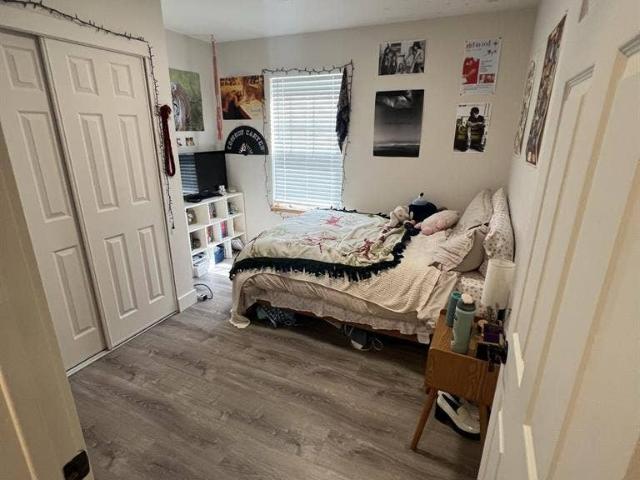 ISO one female tenant
