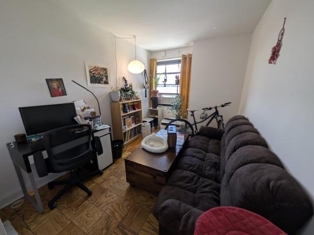 iso queer, neuroaffirming roommate in E Harlem