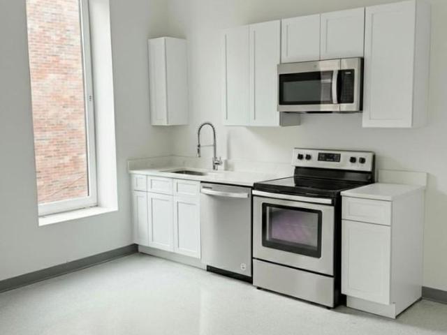 Isobel Lofts 2 Bedroom Apartment for Rent at 78 Middlesex St, Lowell, MA 01852 Downtown Lowell