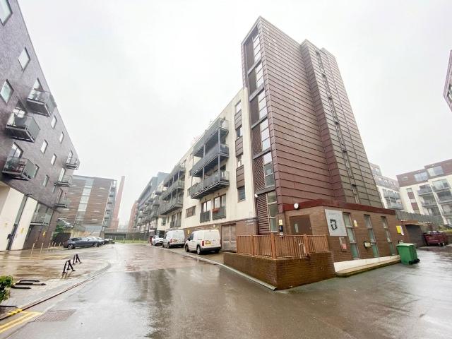 Isaac Way, Manchester M4, 2 bed flat to rent, £1,200 pcm | PrimeLocation