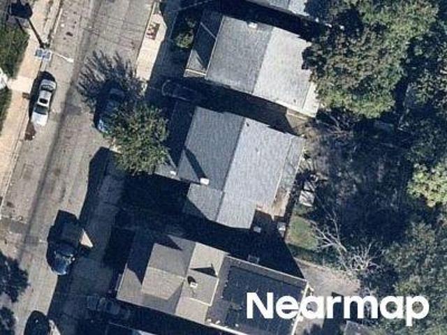 Isabella Ave