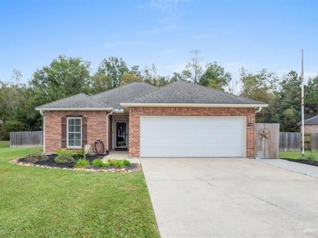 Isabella St, Sulphur, Home For Sale