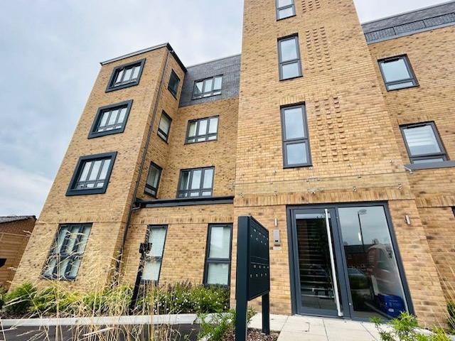 Isambard Close, Maidenhead SL6, 1 bed flat to rent, £1,500 pcm | PrimeLocation