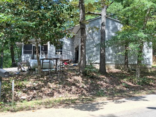 Isbell Rd