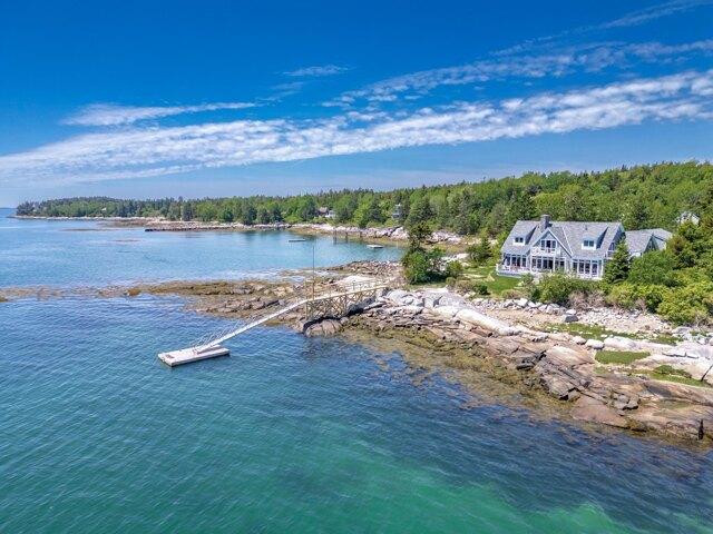 Island Ave, Saint George, Home For Sale