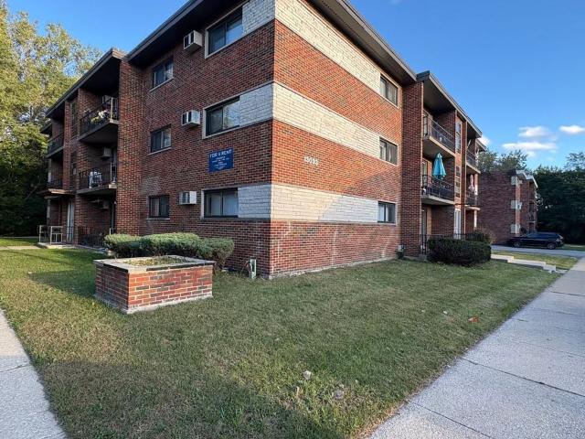 Island South E H 2 Bedroom Apartment for Rent at 13033 Wood St, Blue Island, IL 60406