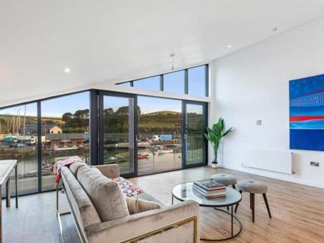 Island Street, Salcombe, 3 Bedroom Apartment