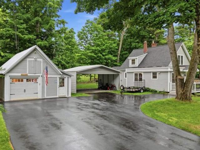 Island Pond Rd, Derry, Home For Sale