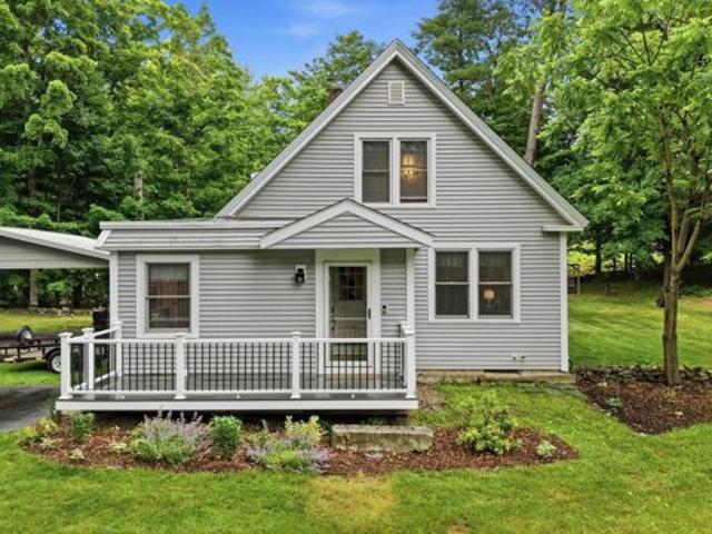 Island Pond Rd, Derry, Home For Sale