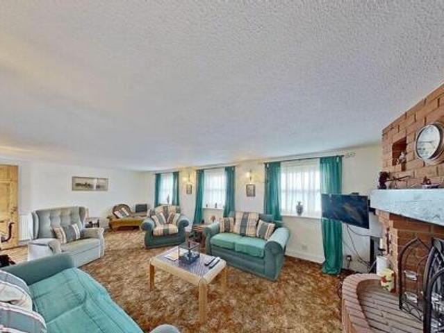 Island Road, Canterbury, 3 Bedroom Semi detached