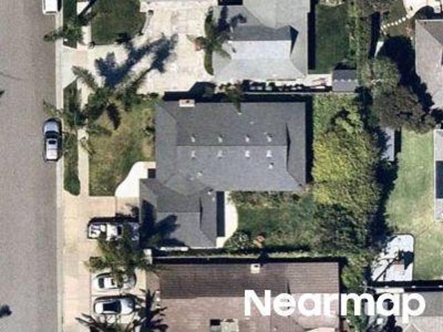 Islander Ln