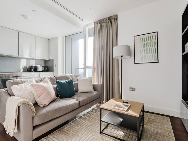 Isle Of Dogs E14, 1 bed flat to rent, £3,150 pcm | PrimeLocation