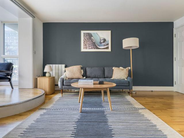 Isle Of Dogs E14, 1 bed flat to rent, £3,670 pcm | PrimeLocation