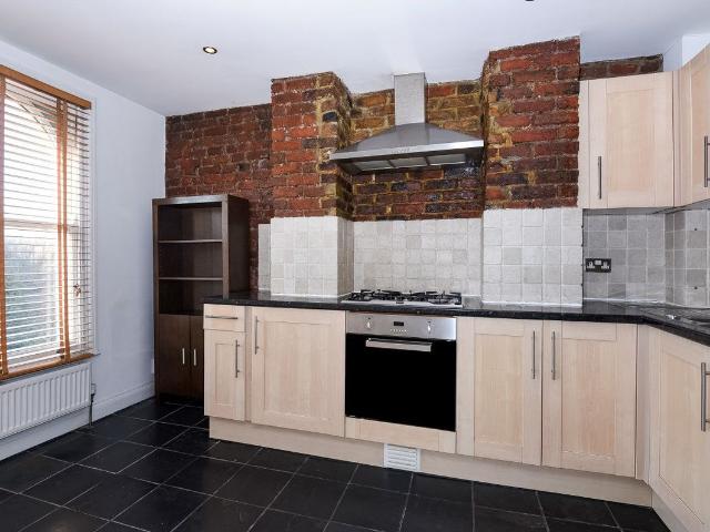 Isledon Road N7, 1 bed flat to rent, £1,750 pcm | PrimeLocation