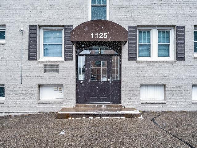 Isles West 1 Bedroom Apartment for Rent at 1115 W 28th St, Minneapolis, MN 55408 Uptown
