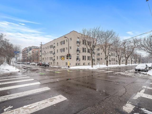Isles West 2 Bedroom Apartment for Rent at 1115 W 28th St, Minneapolis, MN 55408 Uptown