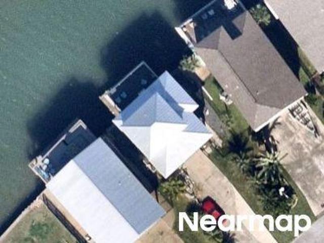 Isles End Rd