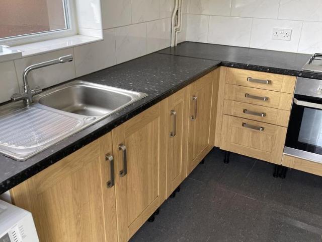 Isleworth TW7 3 bed semi detached house to rent £2,250 pcm £519 pw