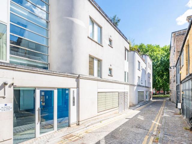 Islington Green, Angel, London N1, 2 bed flat to rent, £3,850 pcm | PrimeLocation