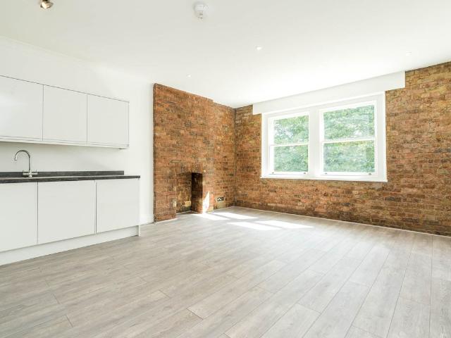 Islington Green, London N1, 2 bed flat to rent, £3,200 pcm | PrimeLocation