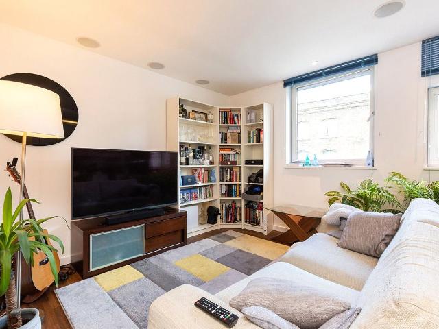 Islington On The Green, 12A Islington Green, Angel, Islington, London N1, 1 bed flat to rent, £2,600 pcm | PrimeLocation
