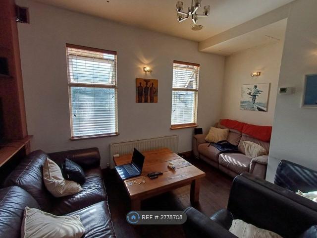 Islington, London N5, 2 bed flat to rent, £2,500 pcm | PrimeLocation