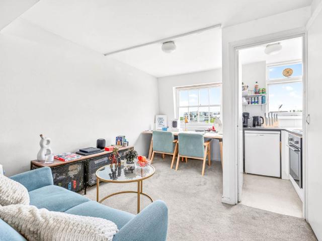 Islington Park Street, Islington, London N1, Studio to rent, £1,600 pcm | PrimeLocation
