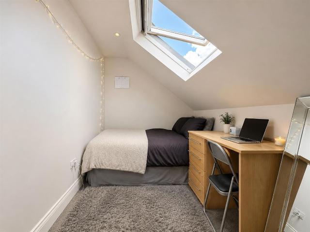 Islingword Road, Brighton BN2, Room to rent, £700 pcm | PrimeLocation