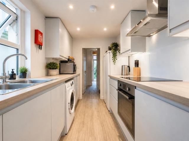 Islingword Road, Brighton BN2, Room to rent, £700 pcm | PrimeLocation