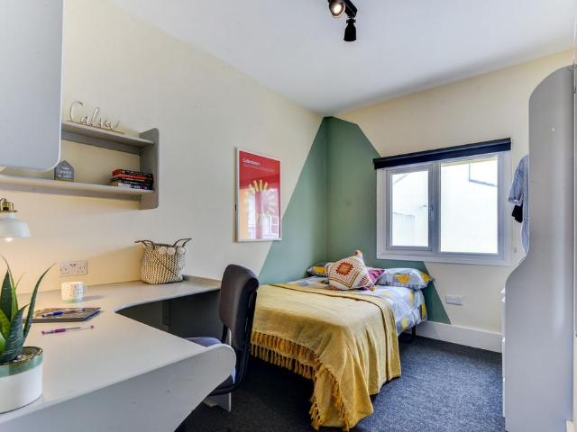 Islingword Road, Brighton BN2 9 bed house to rent £6,435 pcm £1,485 pw