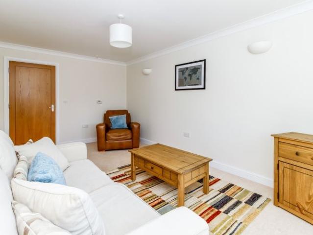 Islip Road, Oxford OX2, 2 bed flat to rent, £1,850 pcm | PrimeLocation