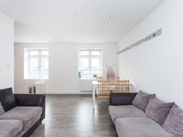 Islip Street, London NW5, 3 bed flat to rent, £3,450 pcm | PrimeLocation