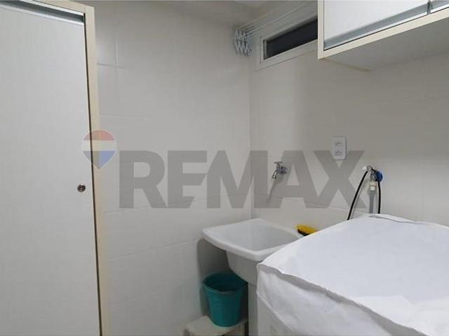 ista Mar em Armação | Apartamento Mobiliado com 61m², Andar Alto e Excelente Ventilação