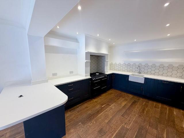 Ipswich IP4 4 bed terraced house to rent £1,550 pcm £358 pw