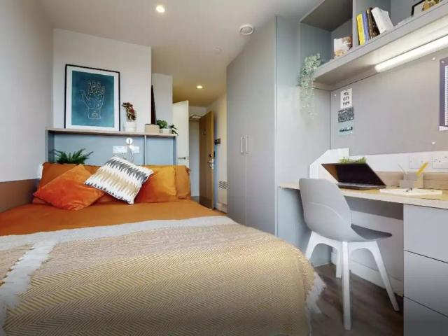 iQ Weaver Place, Coventry Student Accommodation | Amber