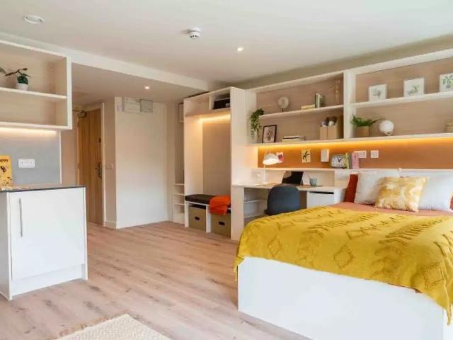 iQ Cullen House Glasgow Student Accommodation | Amber