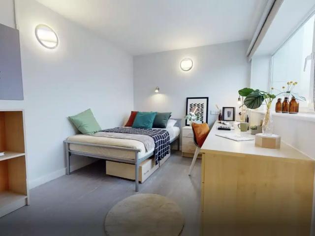 iQ Hayes Wharf, Lincoln Student Accommodation | Amber
