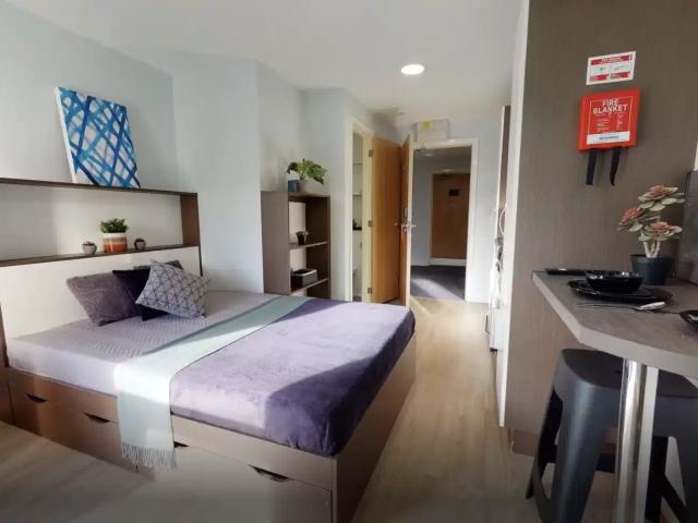 iQ Penworks House Birmingham Student Accommodation | Amber