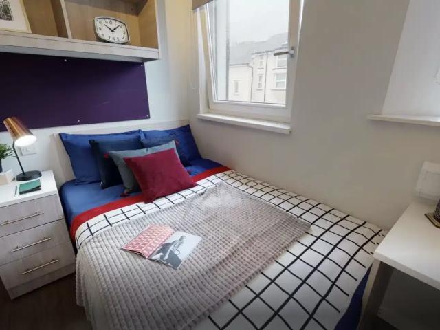 iQ Sawmills, Brighton Student Accommodation | Amber