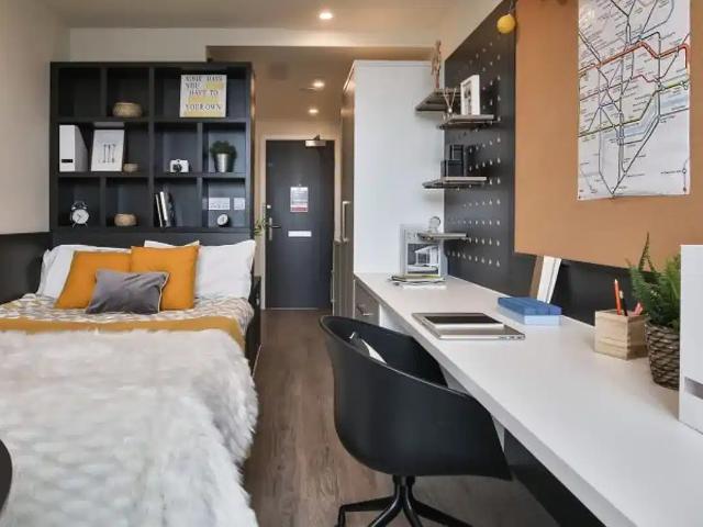 iQ Shoreditch, London Student Accommodation | Amber