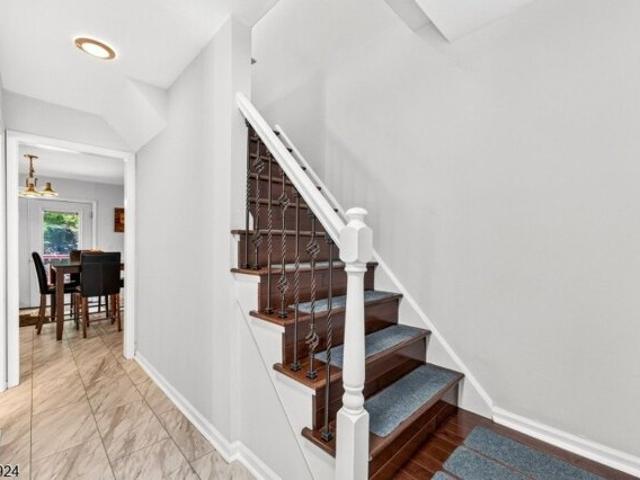 Iron Bridge Rd, Bethlehem Township, Home For Sale