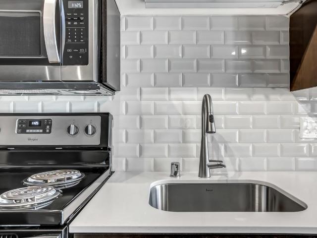 Iron Flats 1 Bedroom Condo for Rent at 828 Ne 66th St, Seattle, WA 98115 Roosevelt
