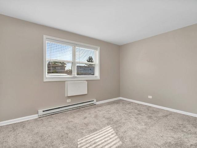 Iron Gate Apartments 1 Bedroom Apartment for Rent at 25 Briar St, Glen Ellyn, IL 60137