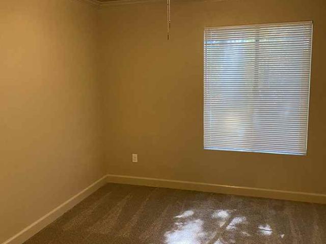 Iron Horse Apartments Studio Apartment for Rent at 2506 Country Club Blvd, Stockton, CA 95204 Pacific