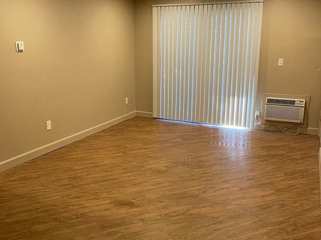 Iron Horse Apartments Studio Apartment for Rent at 2506 Country Club Blvd, Stockton, CA 95204 Pacific