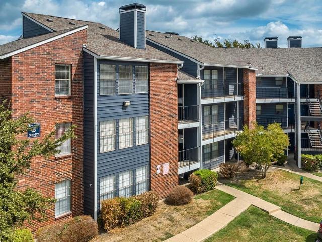 Iron Landings Apartments 1 Bedroom Apartment for Rent at 10911 Woodmeadow Pkwy, Dallas, TX 75228