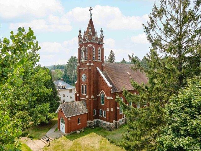 Iron River MI 49935 94162409