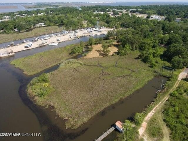 Irondale St, Gautier, MS 39553